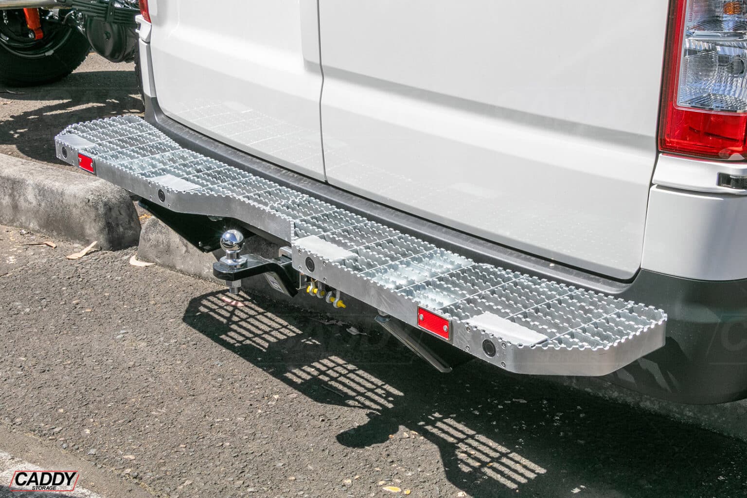 Toyota Hiace Rear Step Towbar for LWB and SLWB Models - Caddy Storage ...